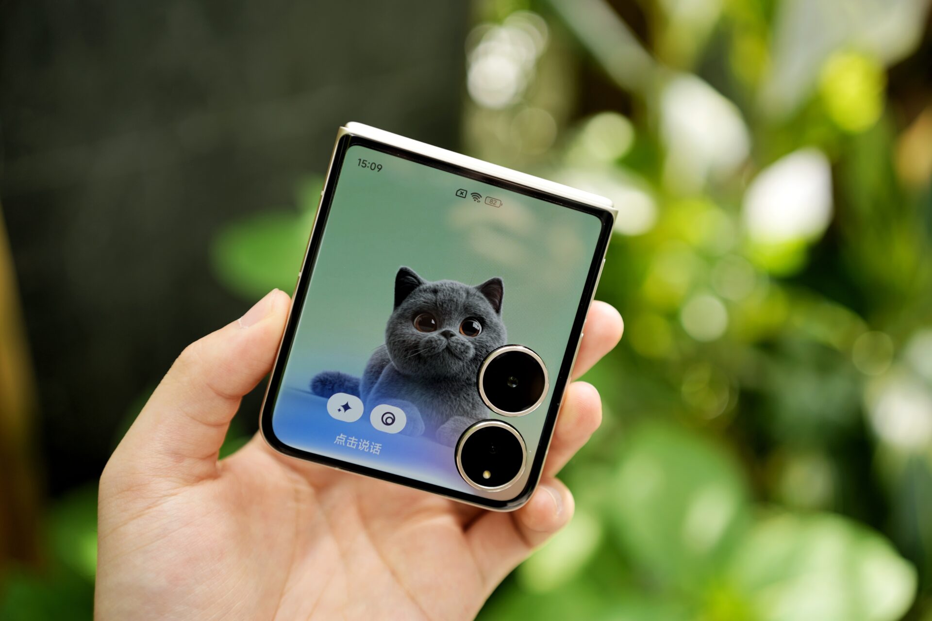 Samsung Galaxy Z Flip7 al descubierto, pero Xiaomi Mix Flip 2 deslumbra más
